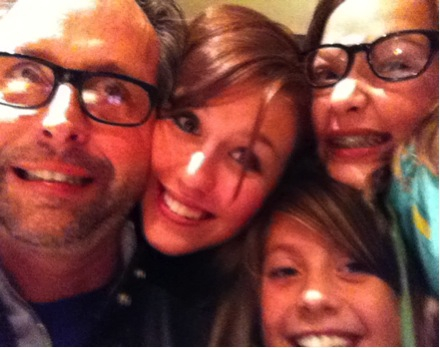 8 Selfie Photography Tips: How to Take Good Selfie Pics